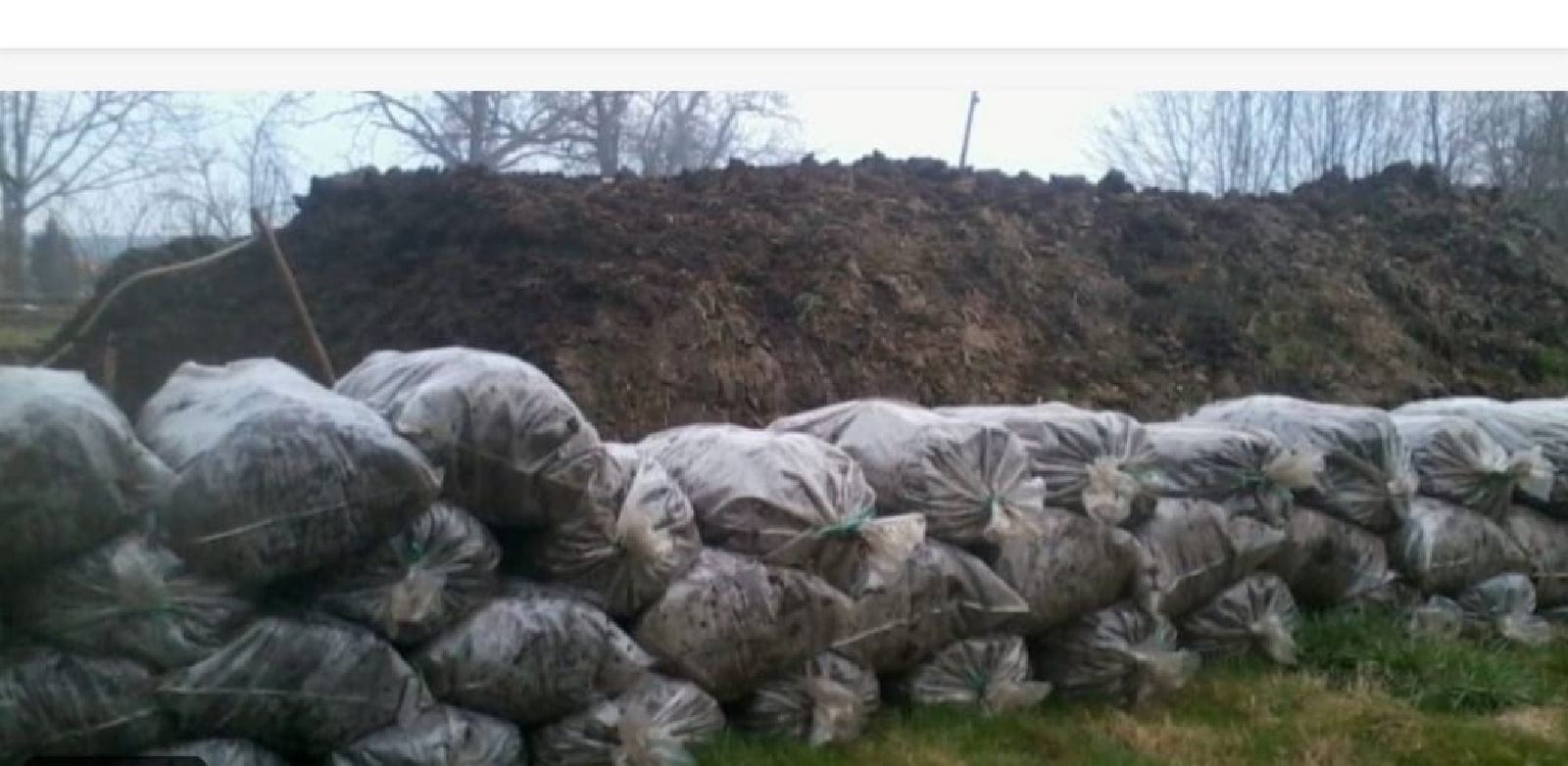 ovčiji gnoj u vrećama