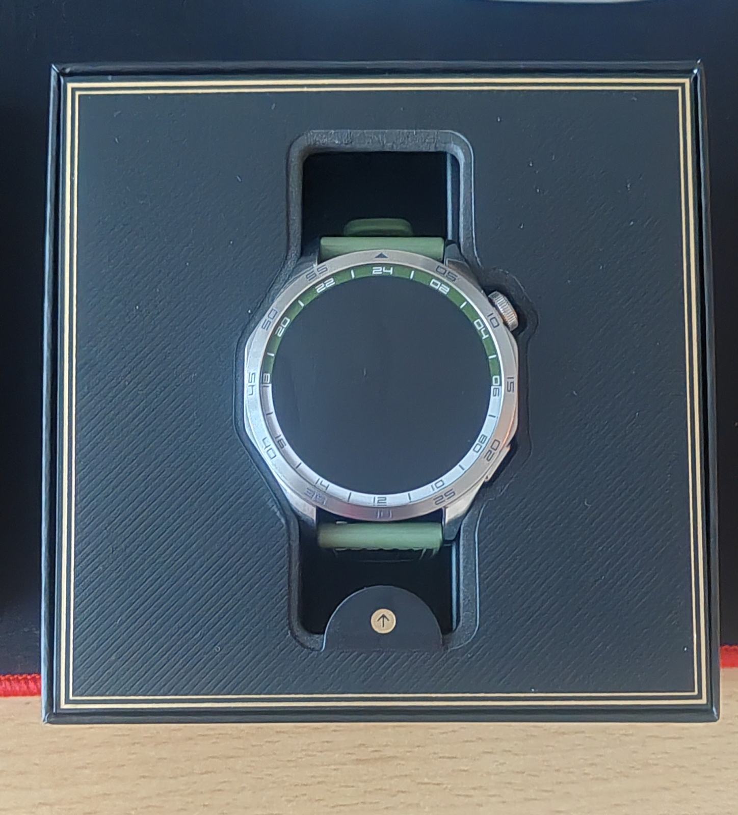 Huawei Watch GT4 46mm, Leather, zeleni, stanje 10/10