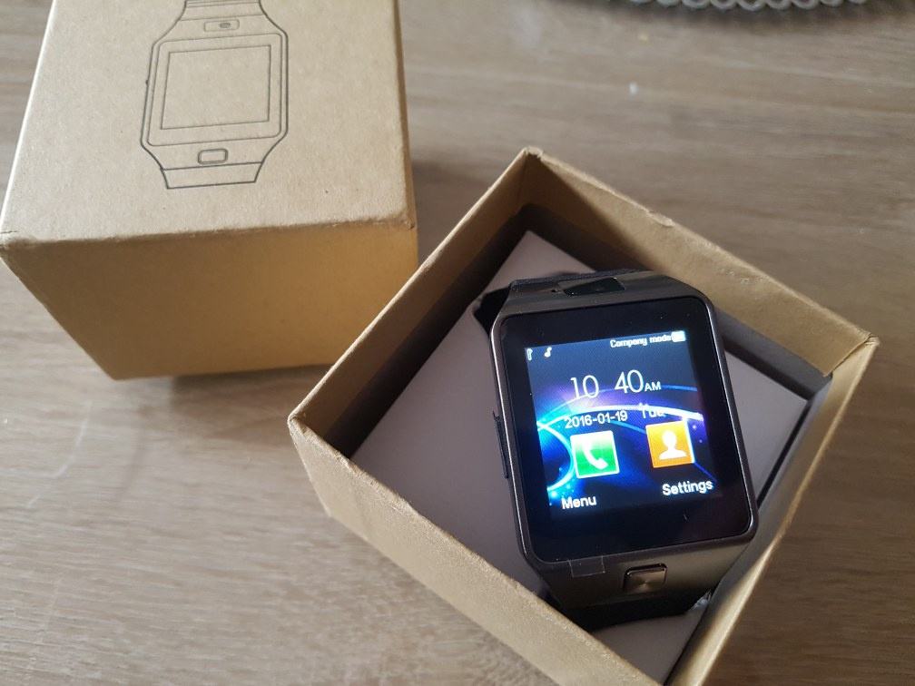 Mobitel, sat ! Koristi svoju sim i memorijsku karticu!