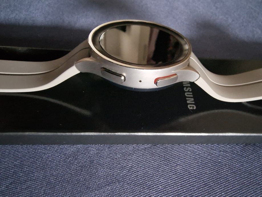 Pametni sat Samsung Galaxy Watch 5 PRO 45MM titanium