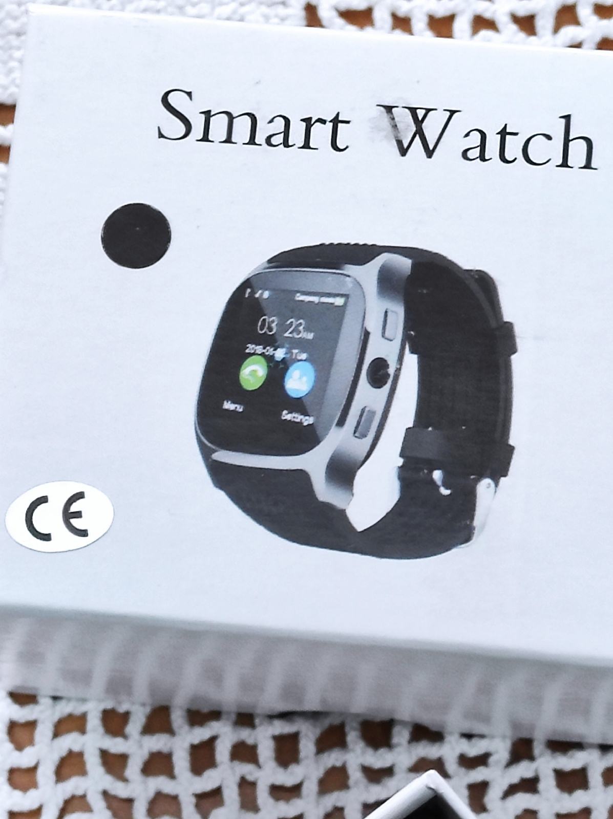 PAMETNI SAT / TELEFON NA RUCI,PRIMA KARTICU