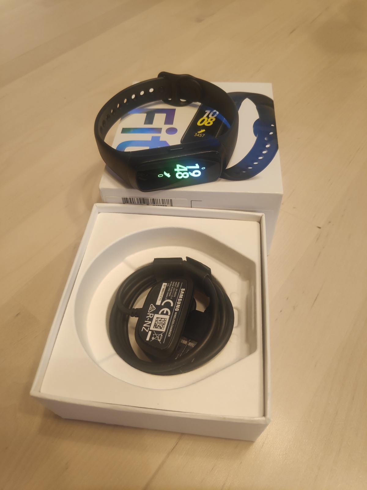 Samsung Galaxy Fit SM-R370 pametni sat