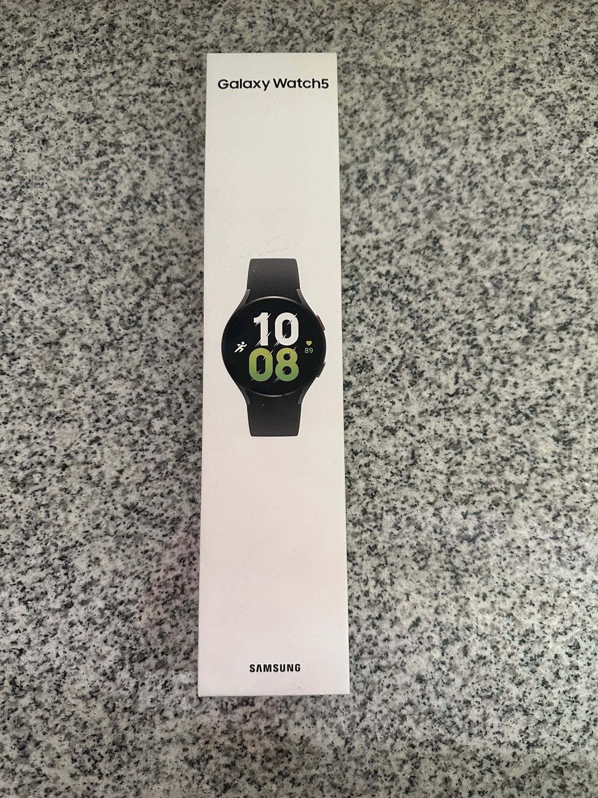 Samsung Galaxy Watch 5 R910