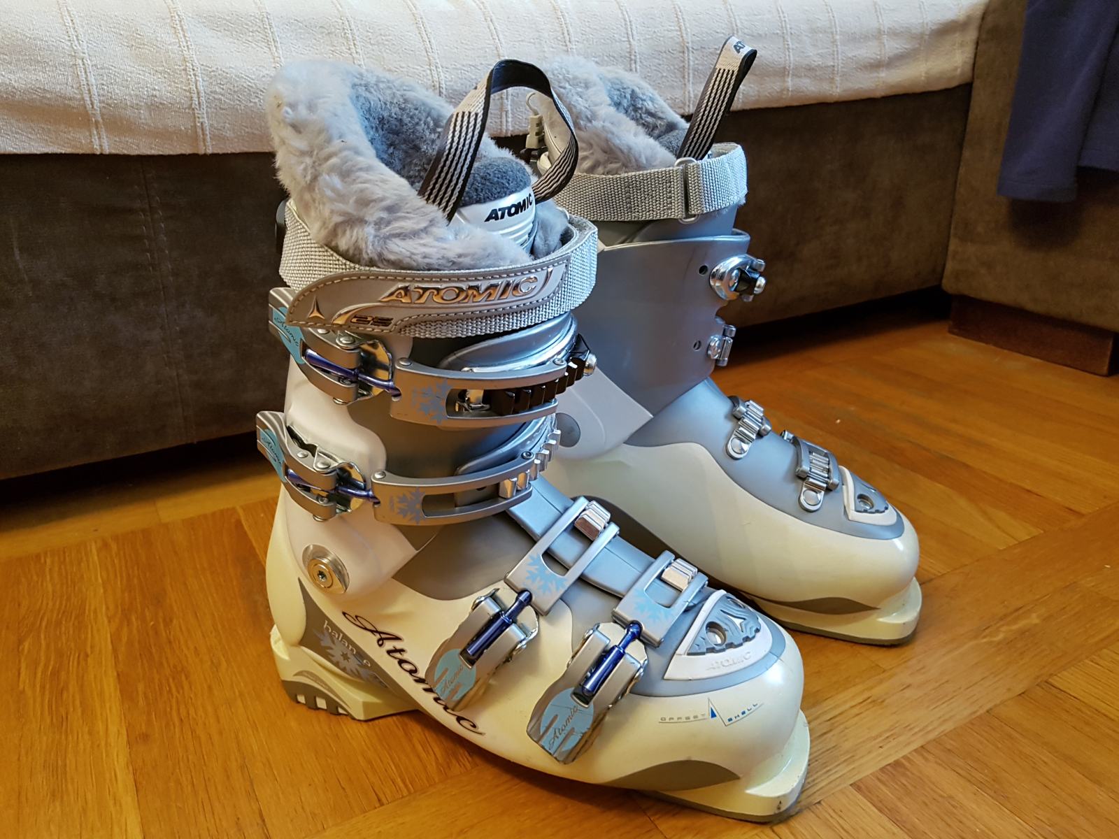 Atomic Balanze 70 ženske pancerice s grijačima 24,5/25 (br. 38)