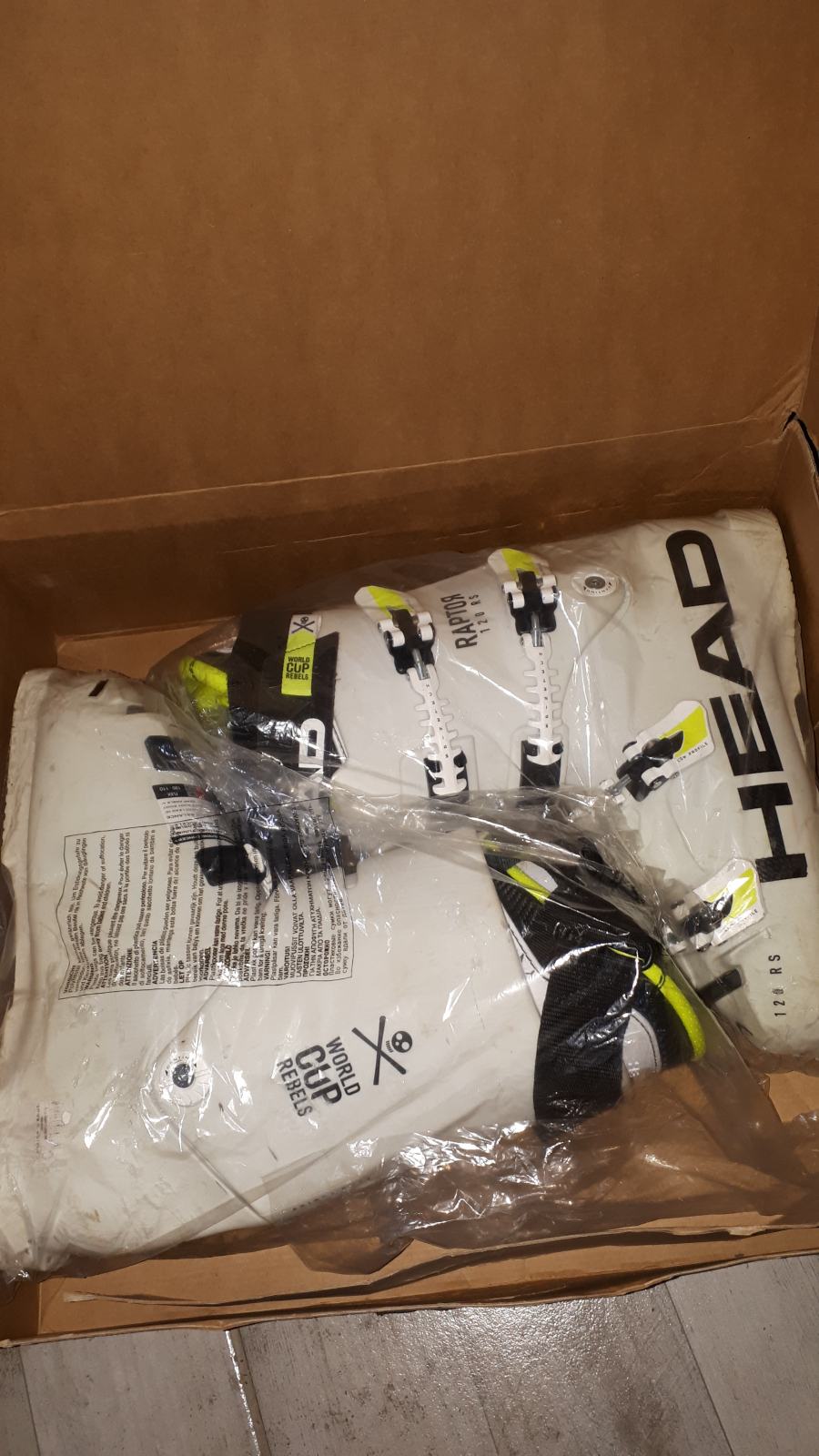 Head raptor pancerice