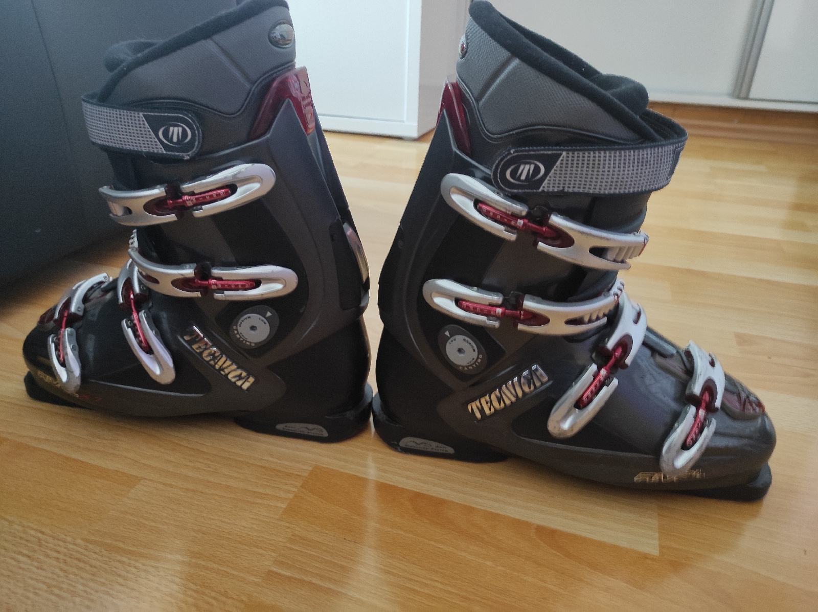 Pancerice muške Tecnica Rival X7 44/45, Mondo 29