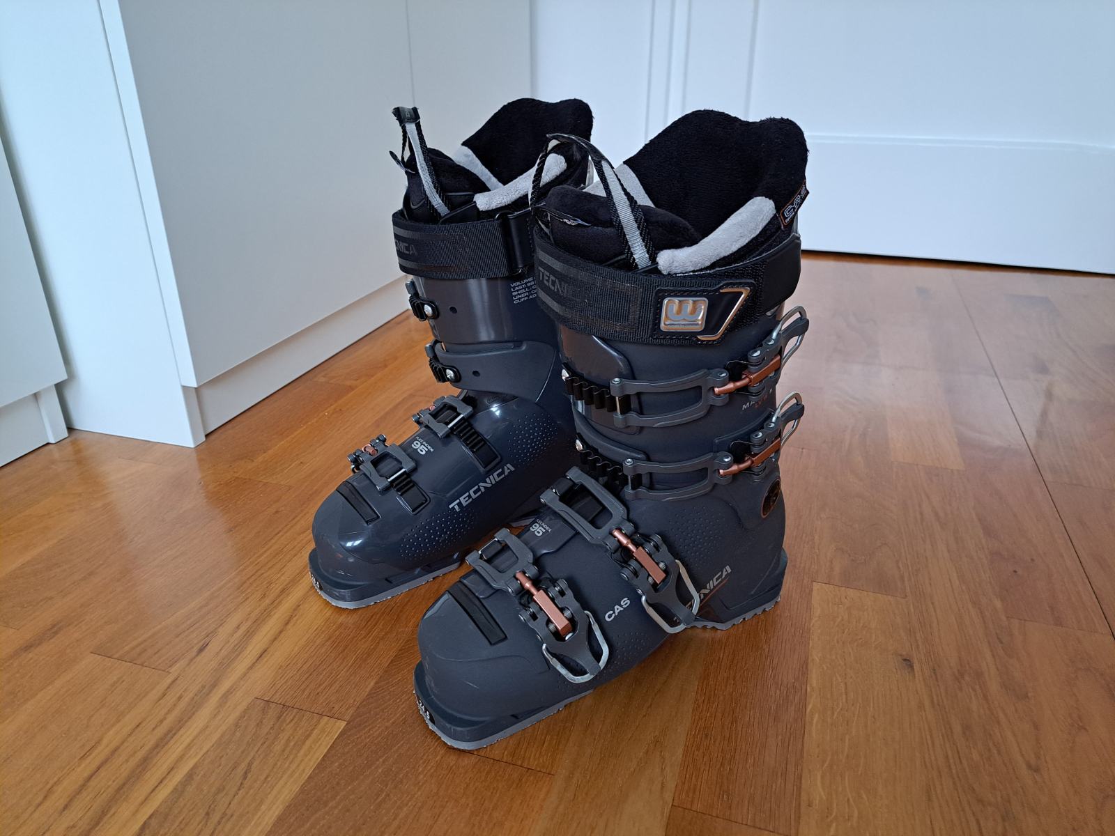 Pancerice Tecnica ženske