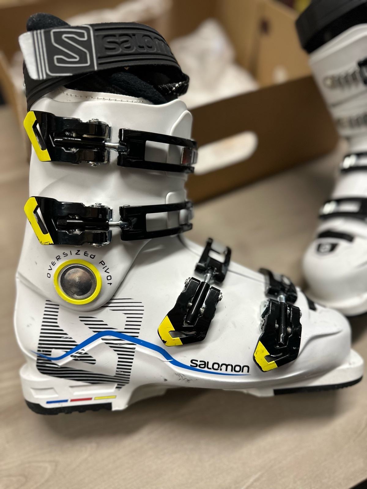 Salomon pancerice 25.5