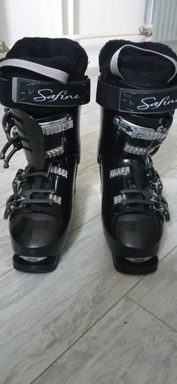 TecnoPro Safine Ženske Pancerice broj 38- nošene samo jednu sezonu