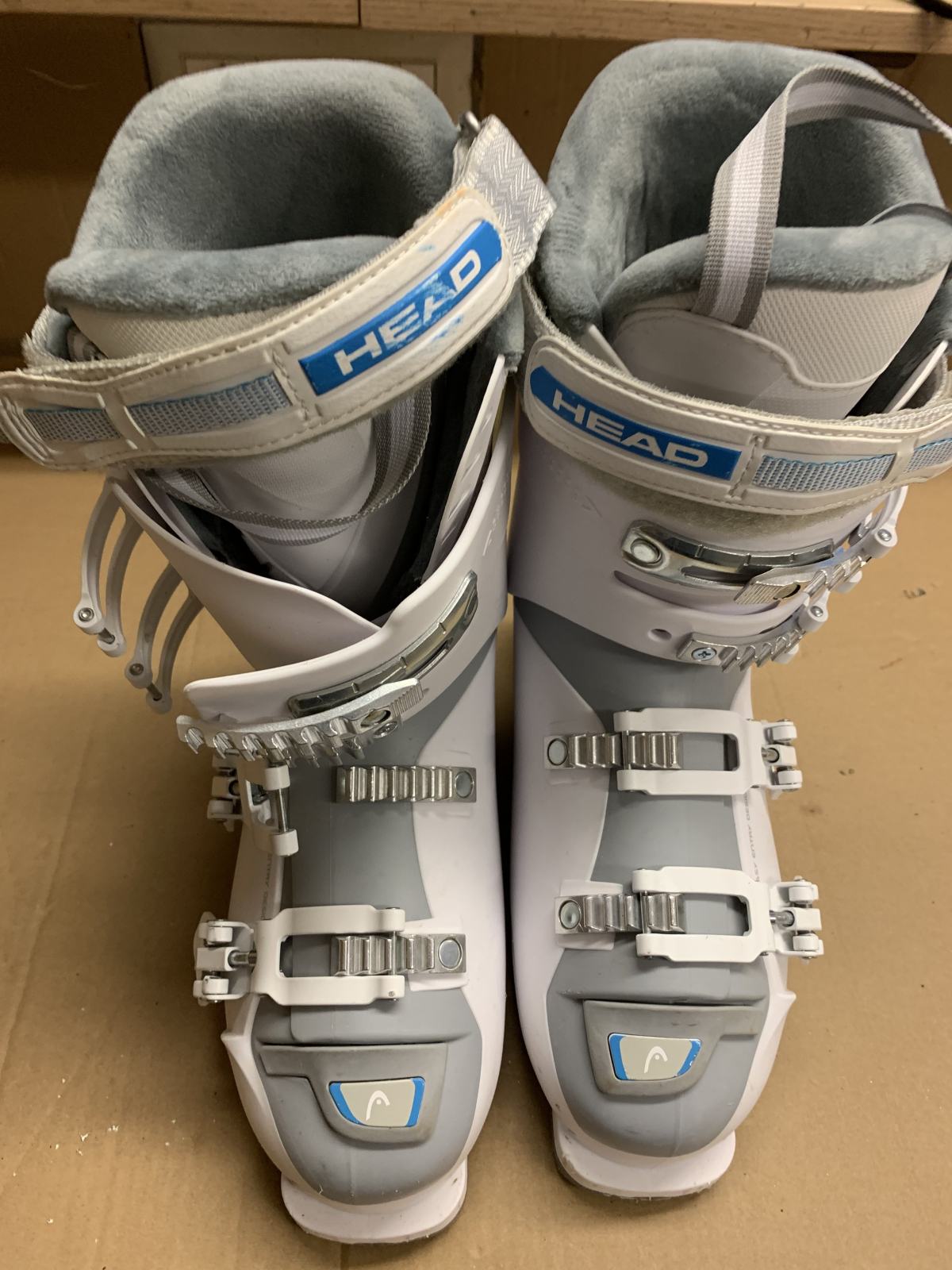 Ženske pancerice HEAD 38-39