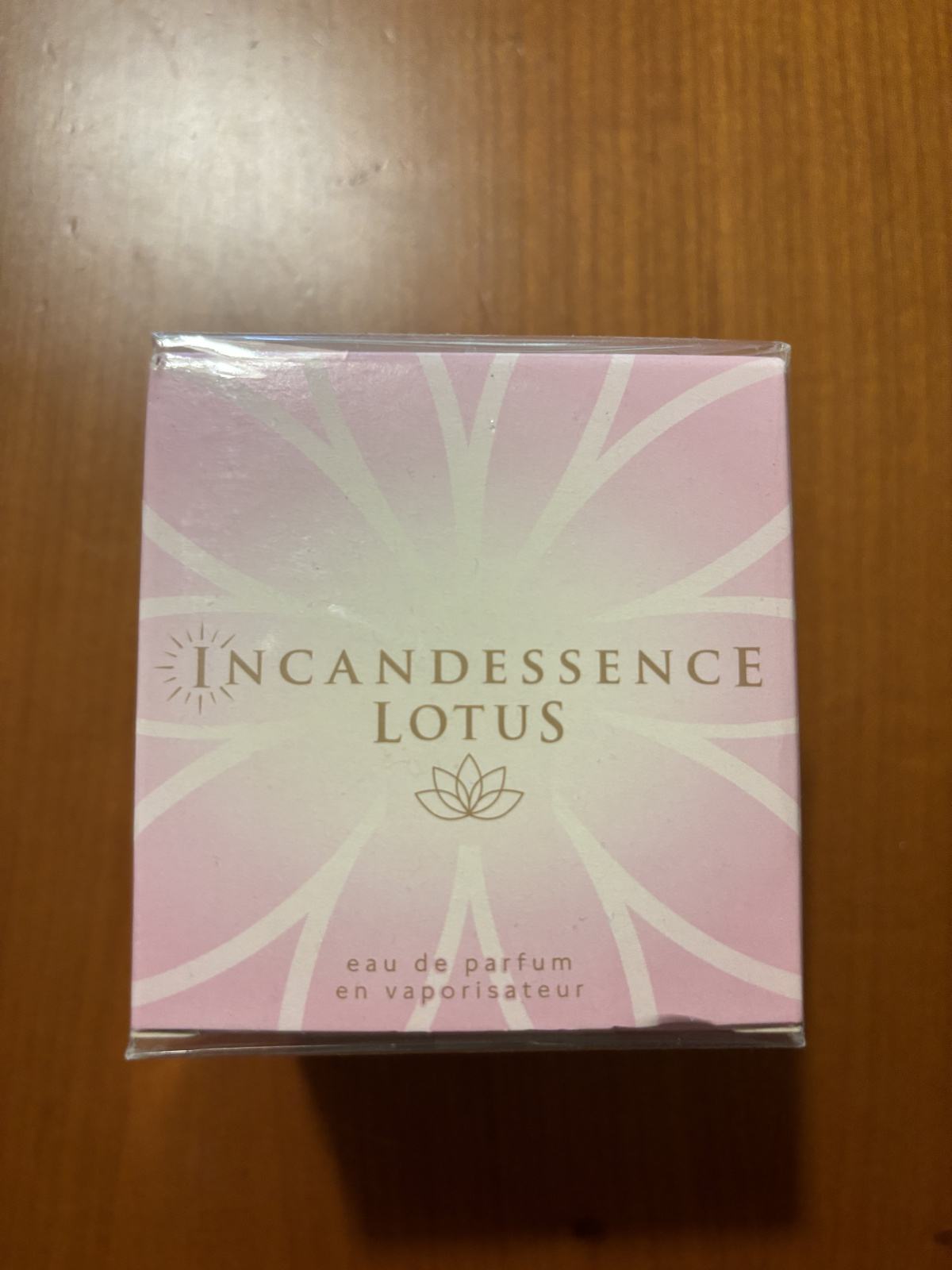 Avon Incandessence Lotus 50 ml parfem