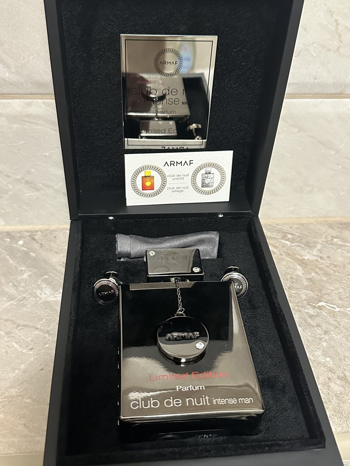 Club de nuit intense man limited edition