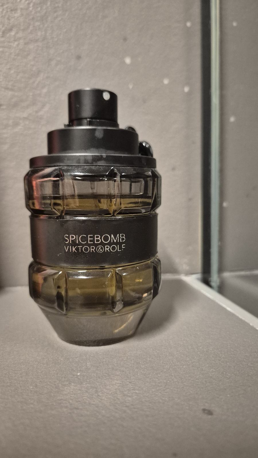 V&R Spicebomb edt