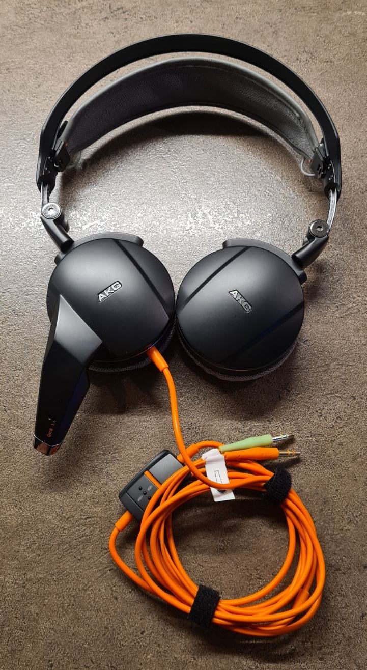 AKG GHS1 gaming slušalice