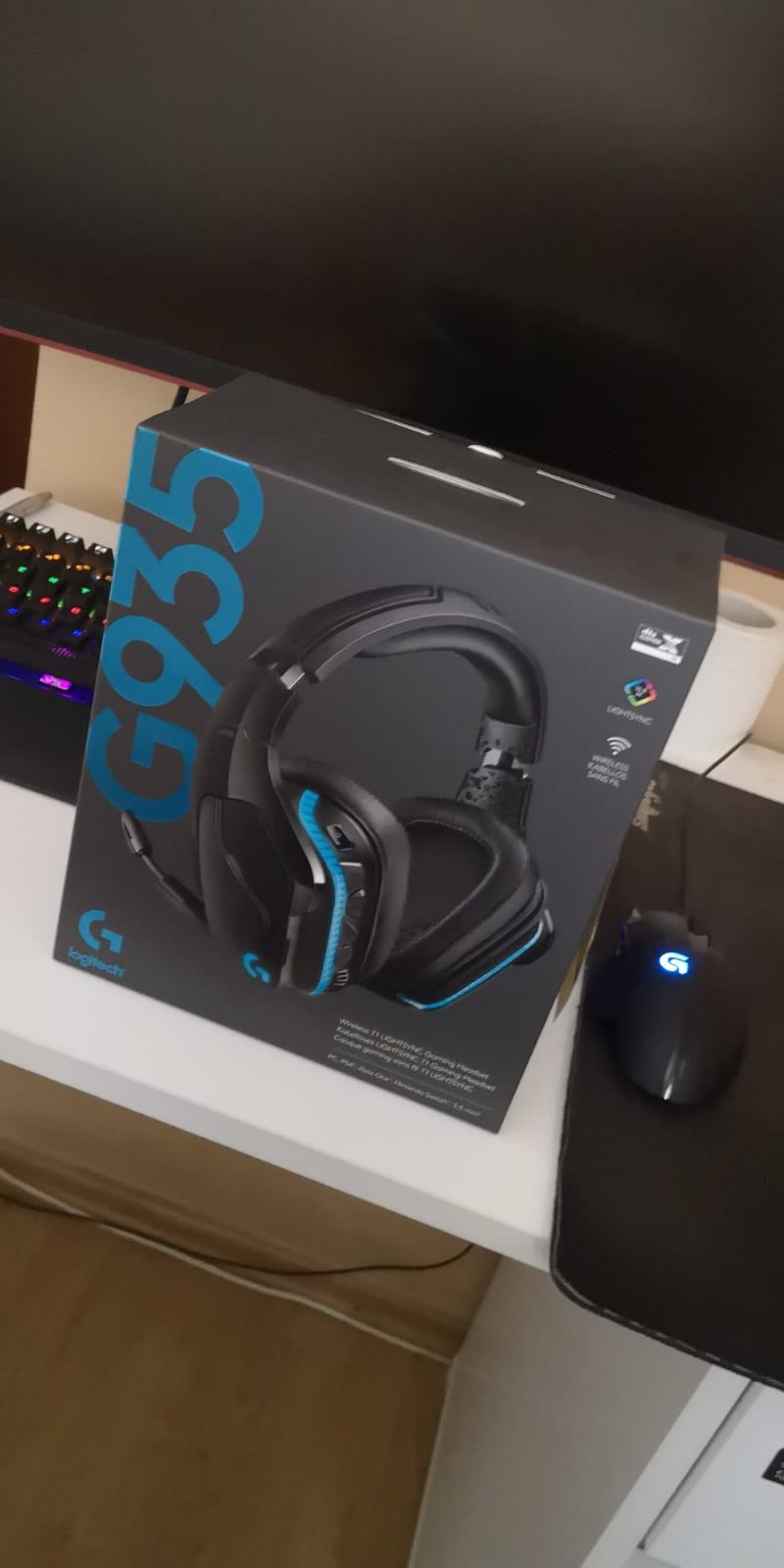 Logitech G935