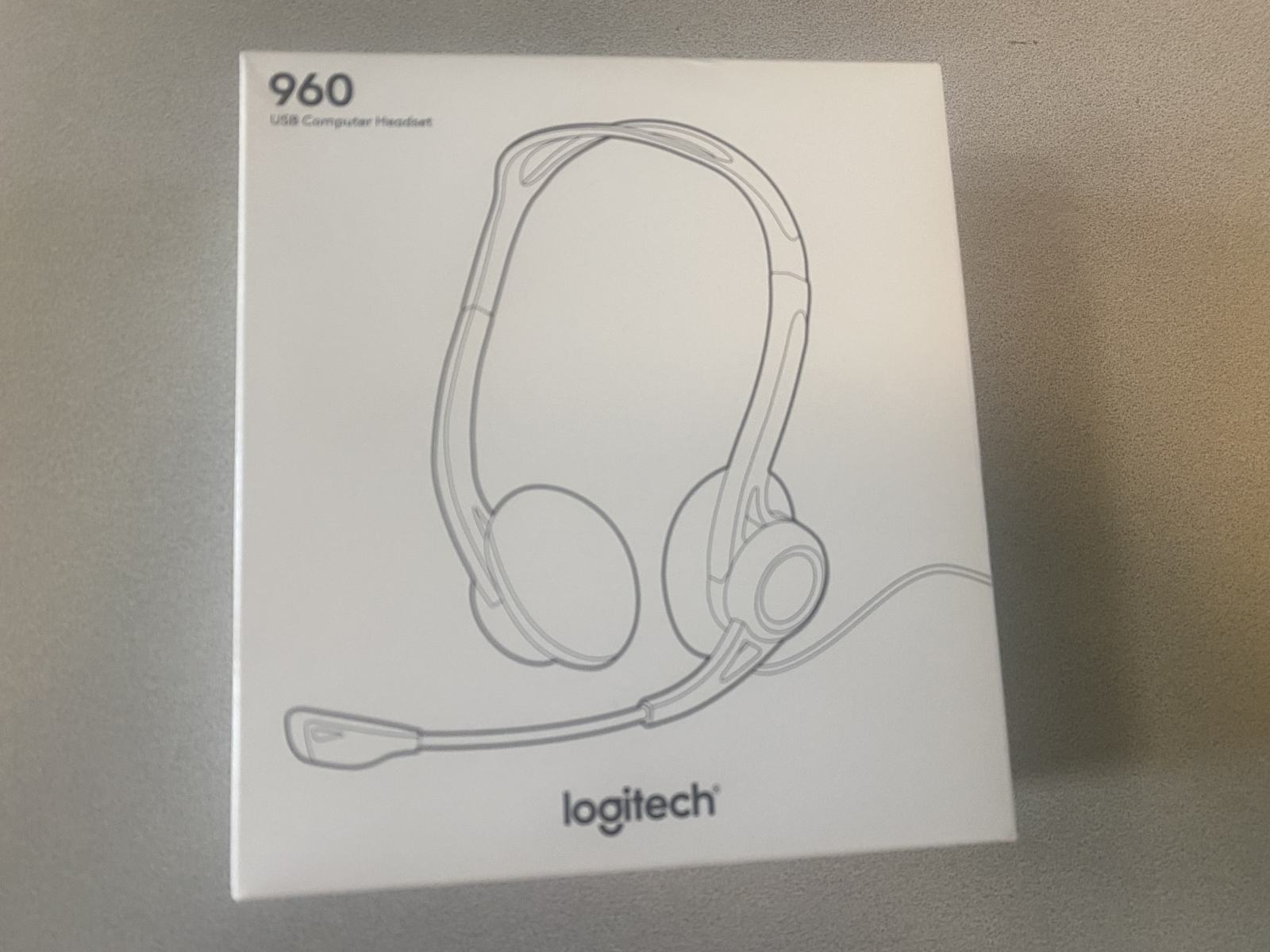 Logitech PC 960 slušalice+mikrofon, novo, jamstvo 90 dana