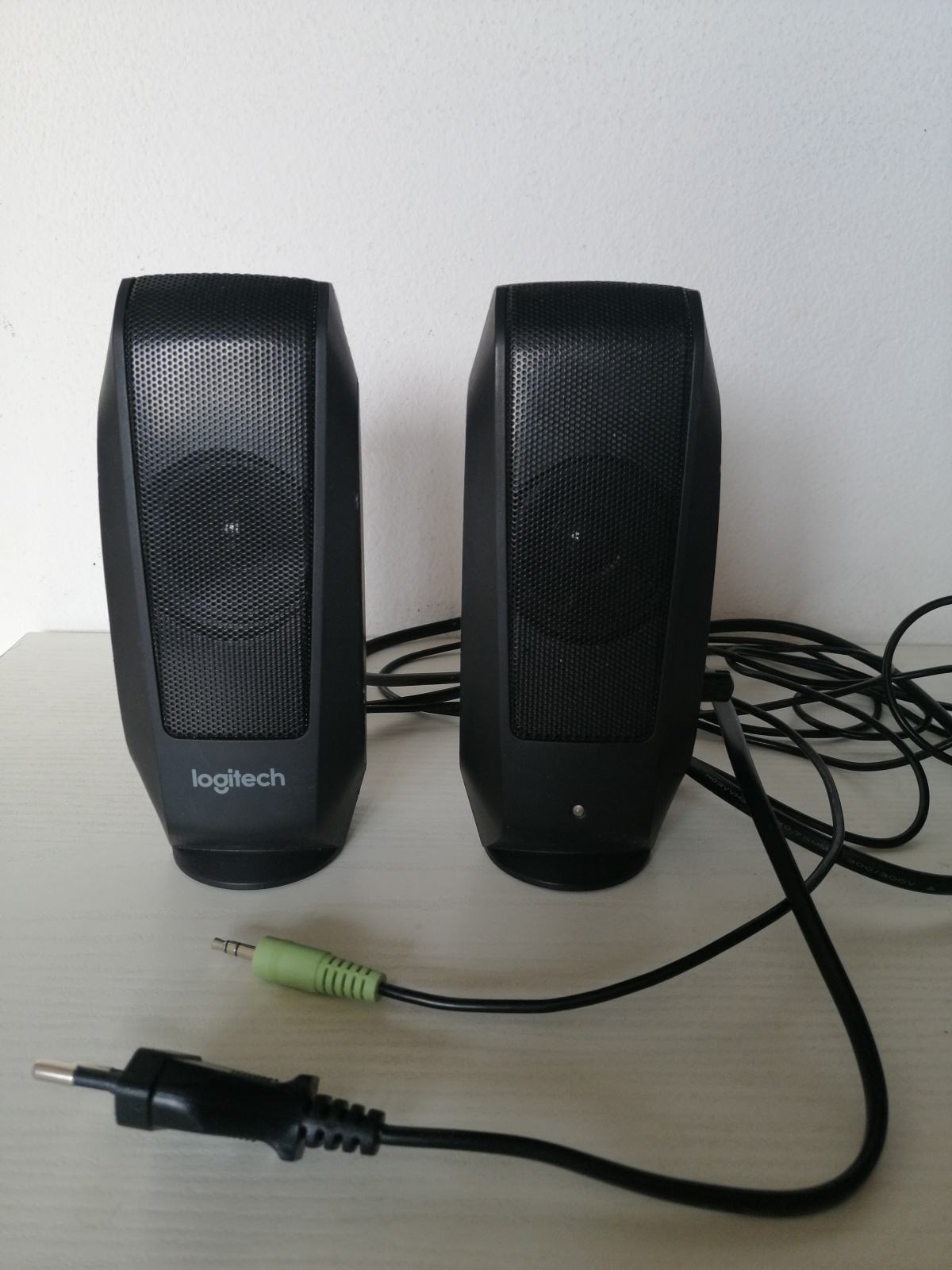 Logitech s120