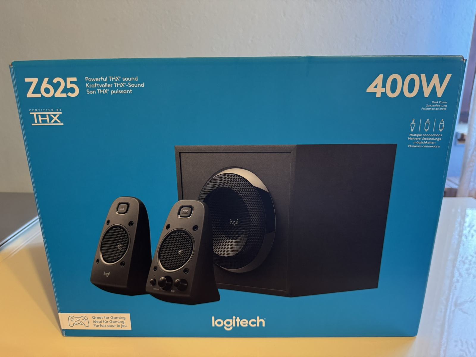 Logitech Z625 2.1 zvučnike i Logitech Bluetooth Audio Receiver