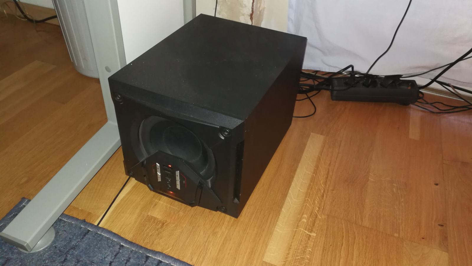 Prodajem Genius sw-g5.1 3500 gaming