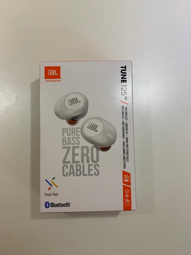 PRODAJEM NOVE JBL TUNE 125 TWS BEŽIČNE SLUŠALICE
