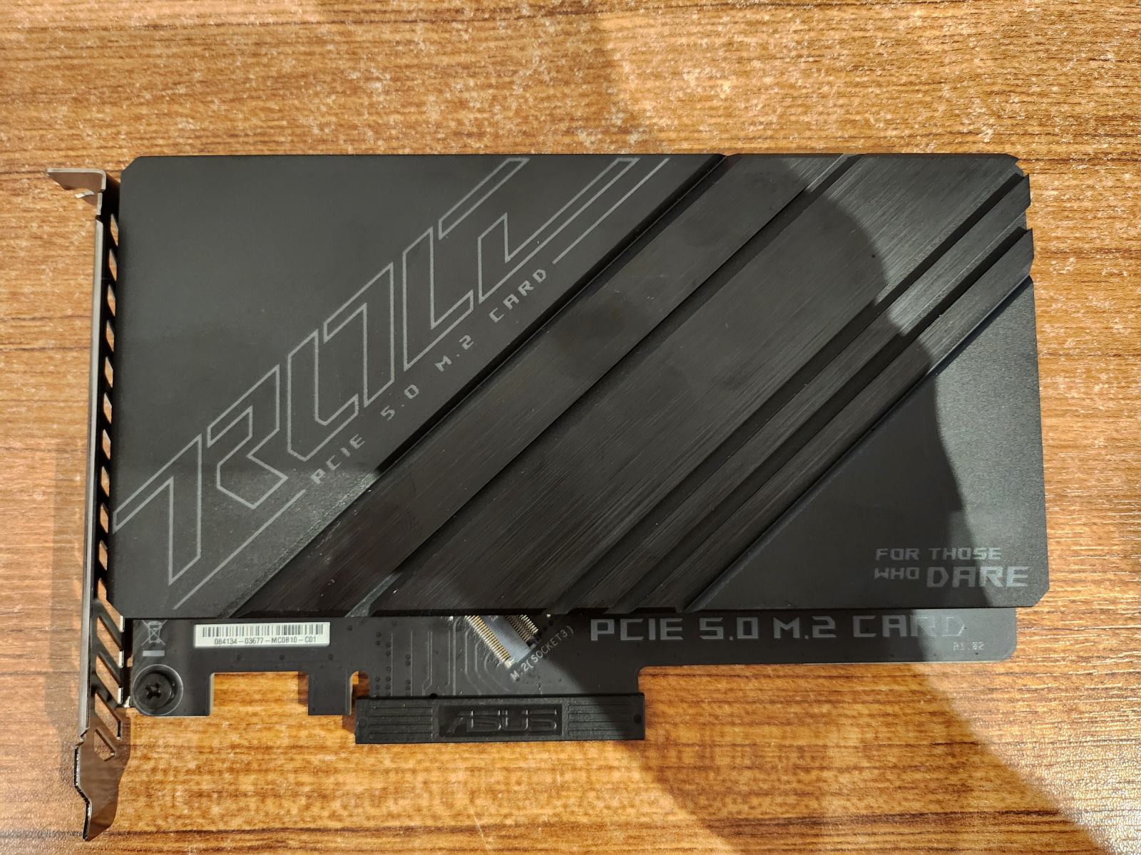 ASUS ROG PCIE 5.0 M2 Adapter NOVO