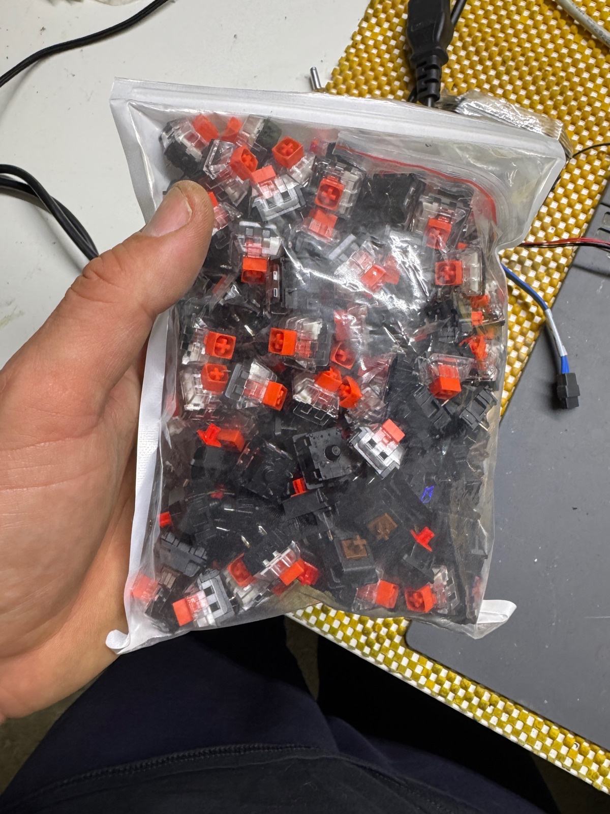 Mehanicki prekidaci za tipkovnicu (red)