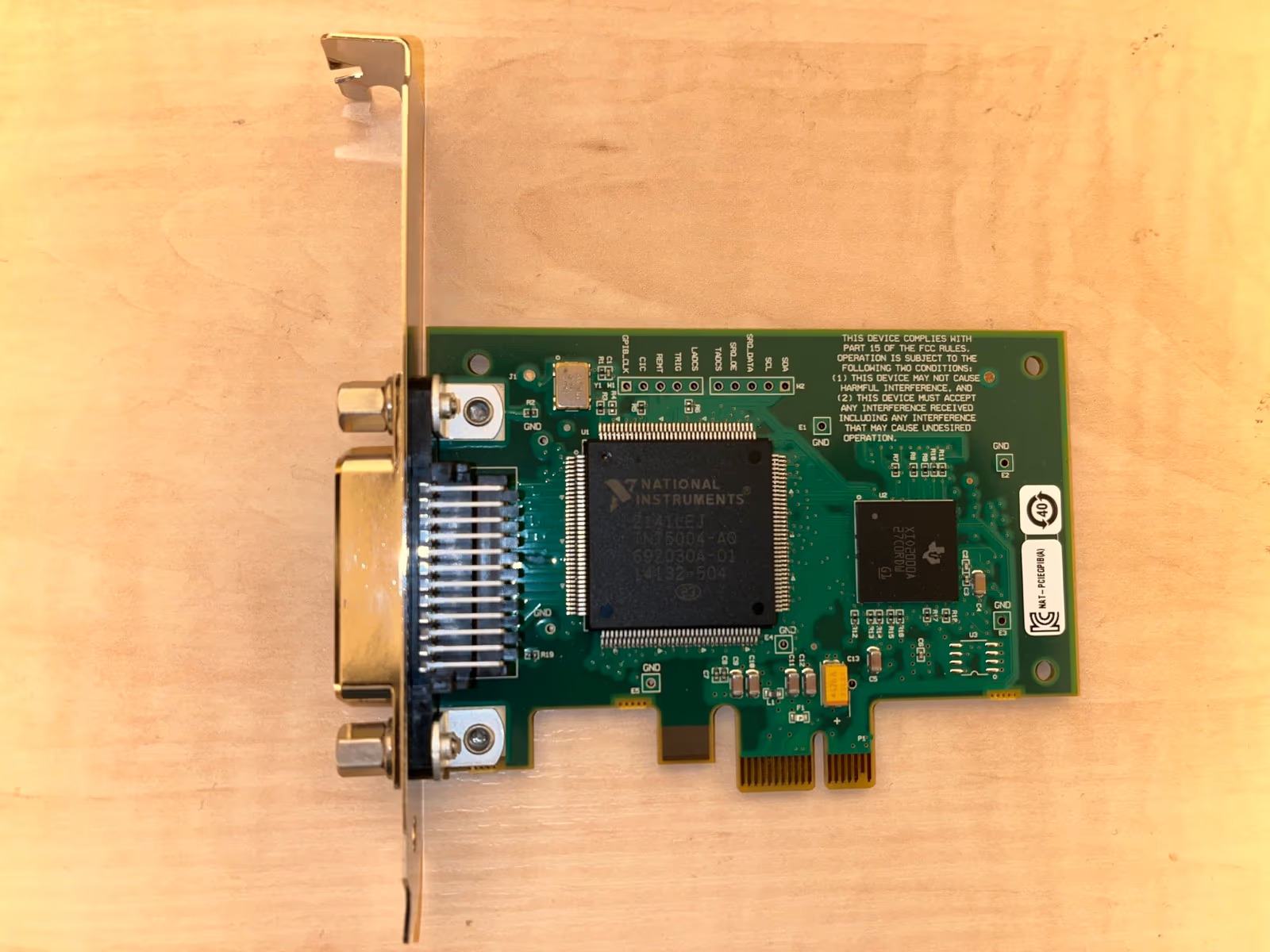 National Instruments PCIe-GPIB kartica