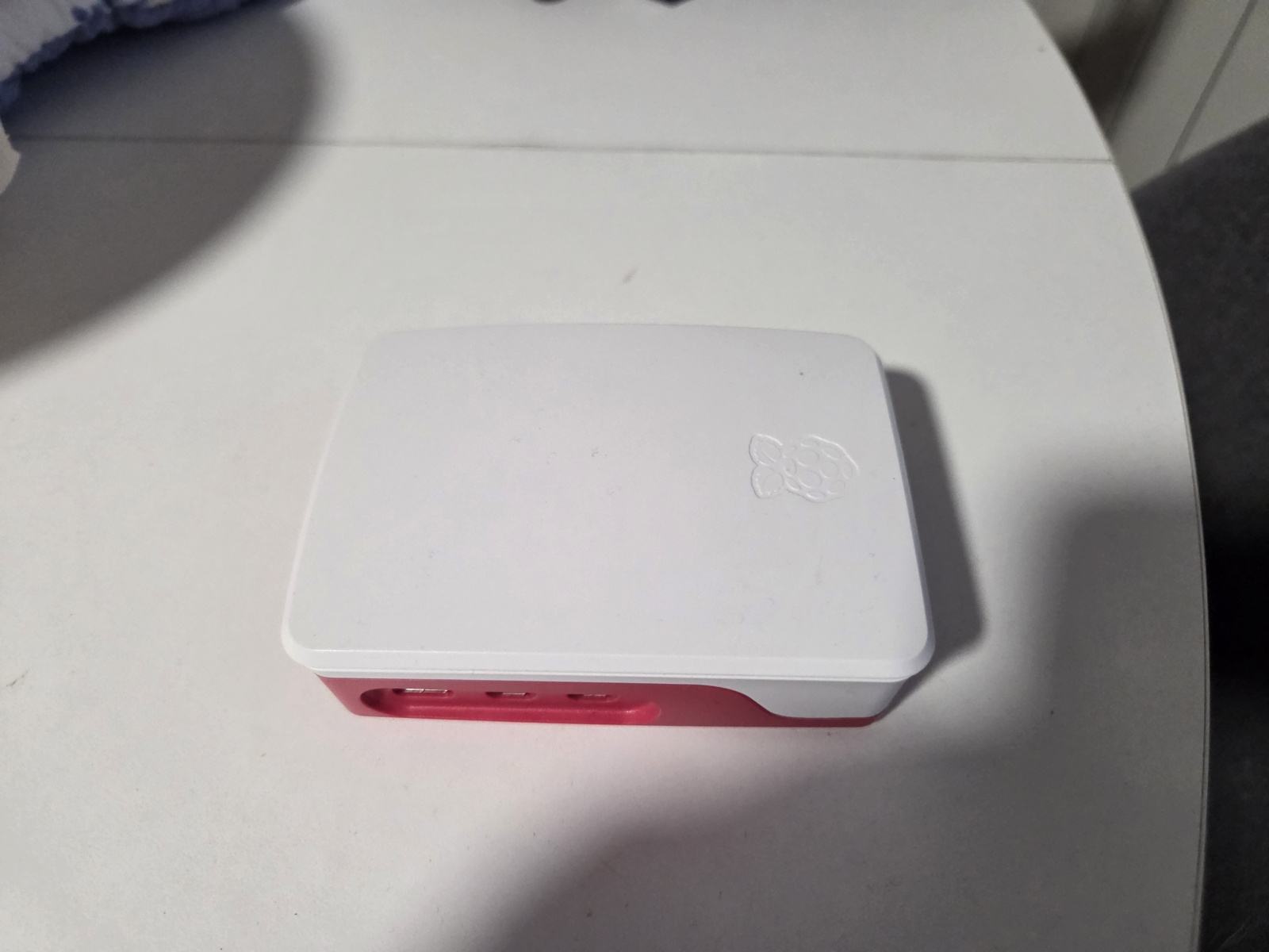 Raspberry Pi 5 8GB – komplet (originalno kućište, napajanje)