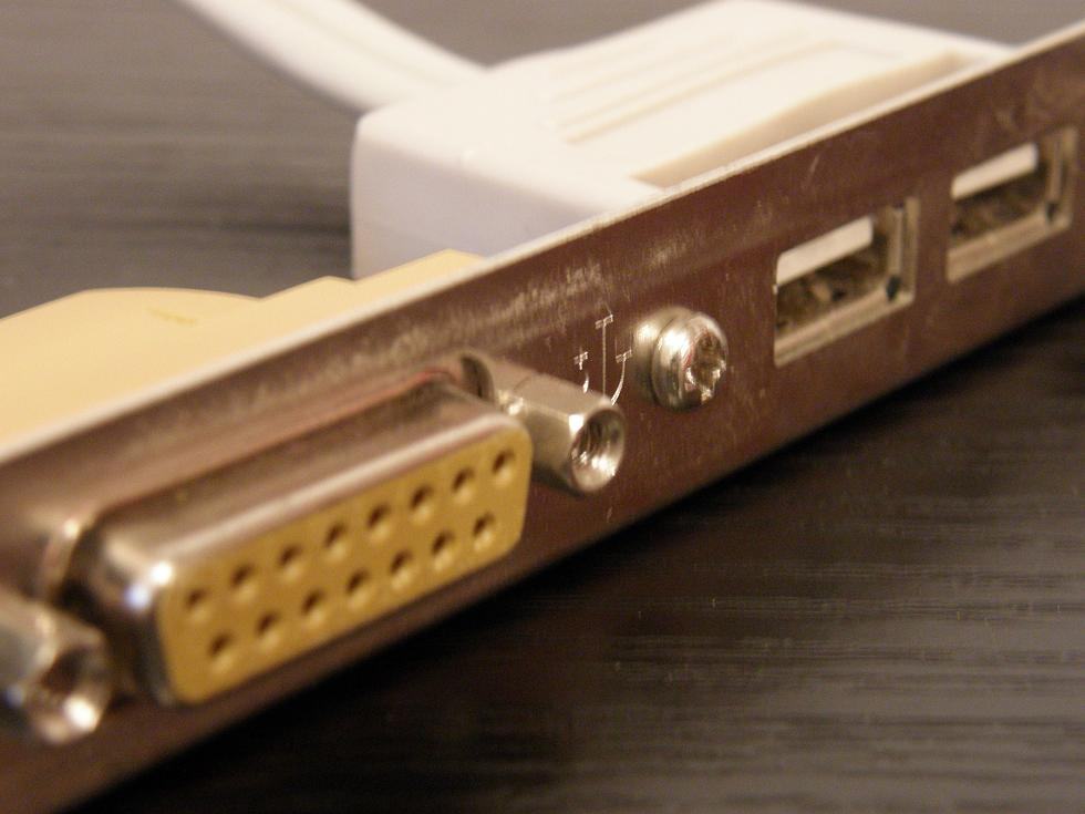 USB port i game port