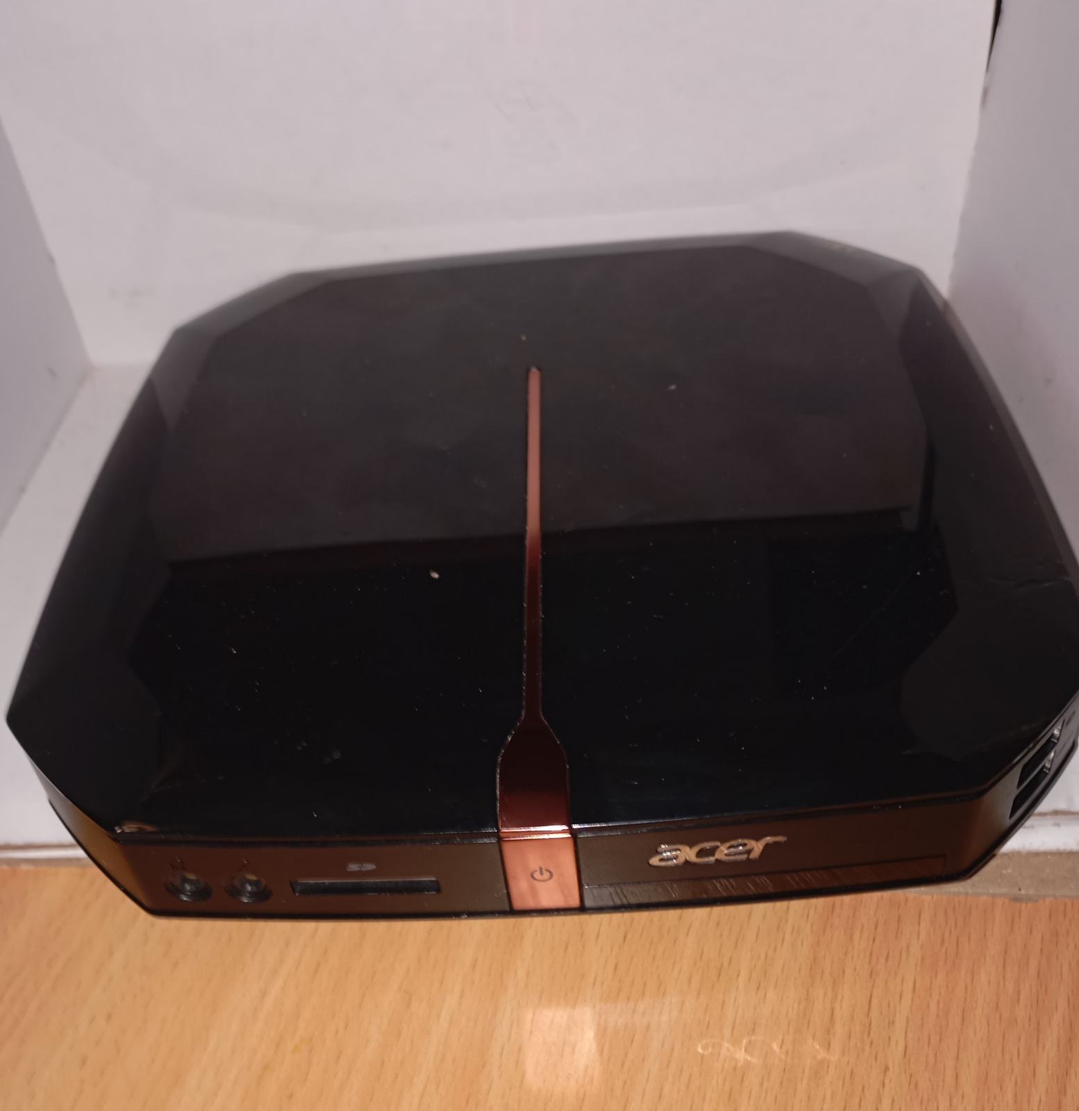 Acer REVO RL