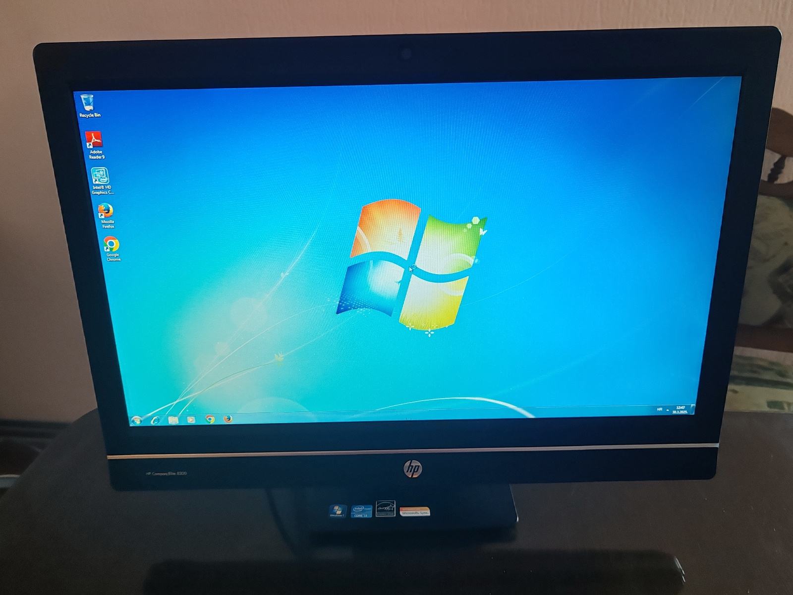 All in One HP Elite 8300 Core i3-3220 500gb hdd 4gb ddr3 windows 7 pro