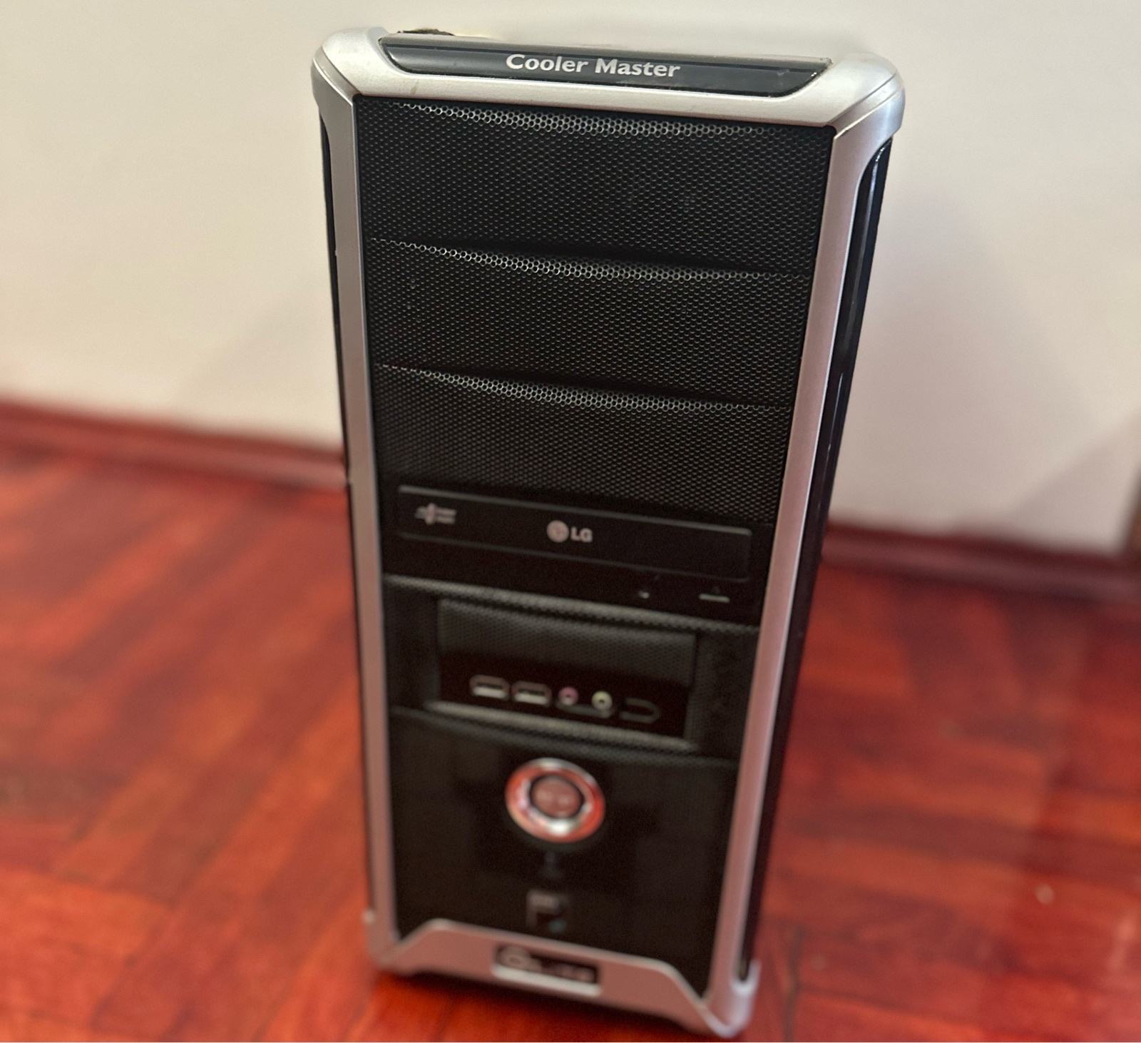 Amd Athlon X2 250, coolermaster, windows licenca + monitor LCD 19