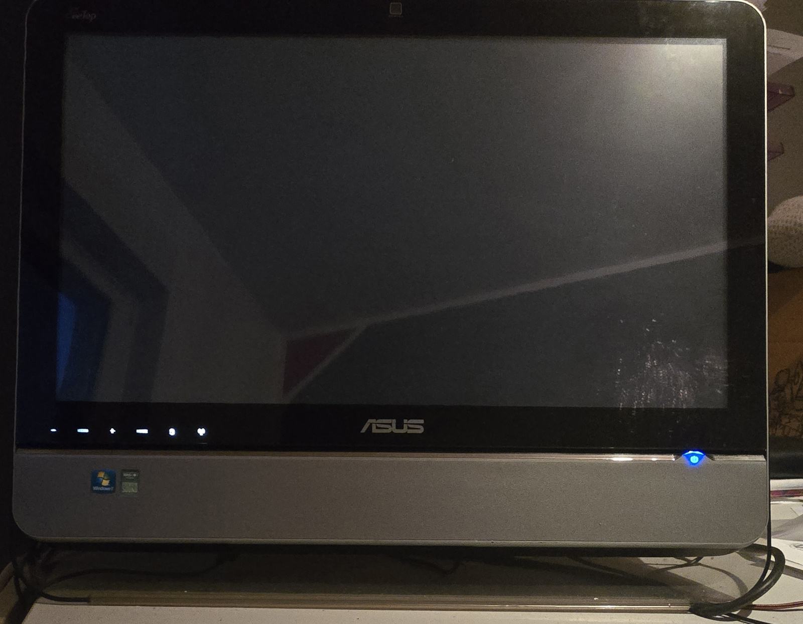 Asus EeeTop PC ET2203T