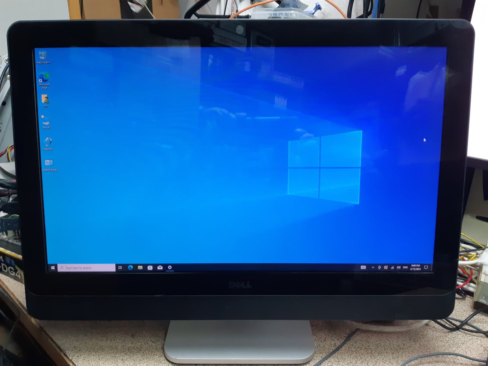 DELL Inspiron 2330 All-In-One TOUCHSCREEN i7-3770 8GB SSD 256GB DVDRW