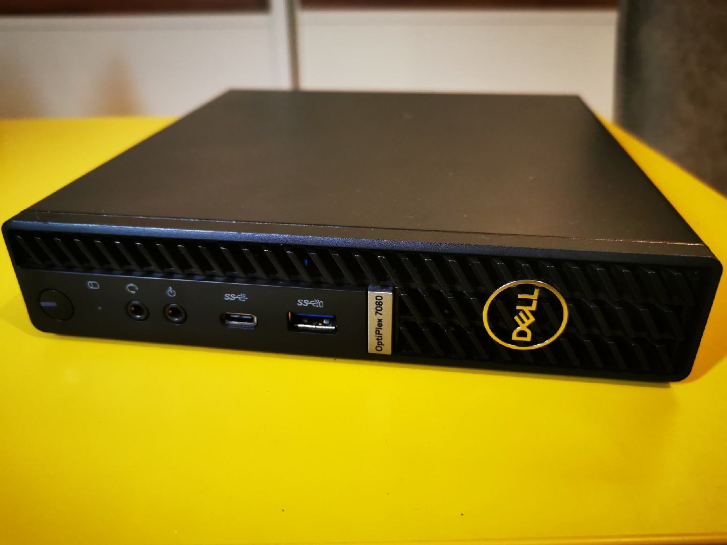 DELL OptiPlex 7080 Micro Desktop, i7 8-core, 8GB, 256GB NVME, Win11