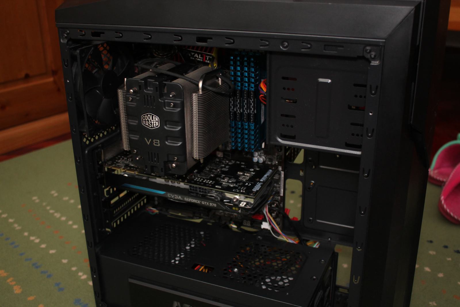 GAMING PC + PERIFERIJA