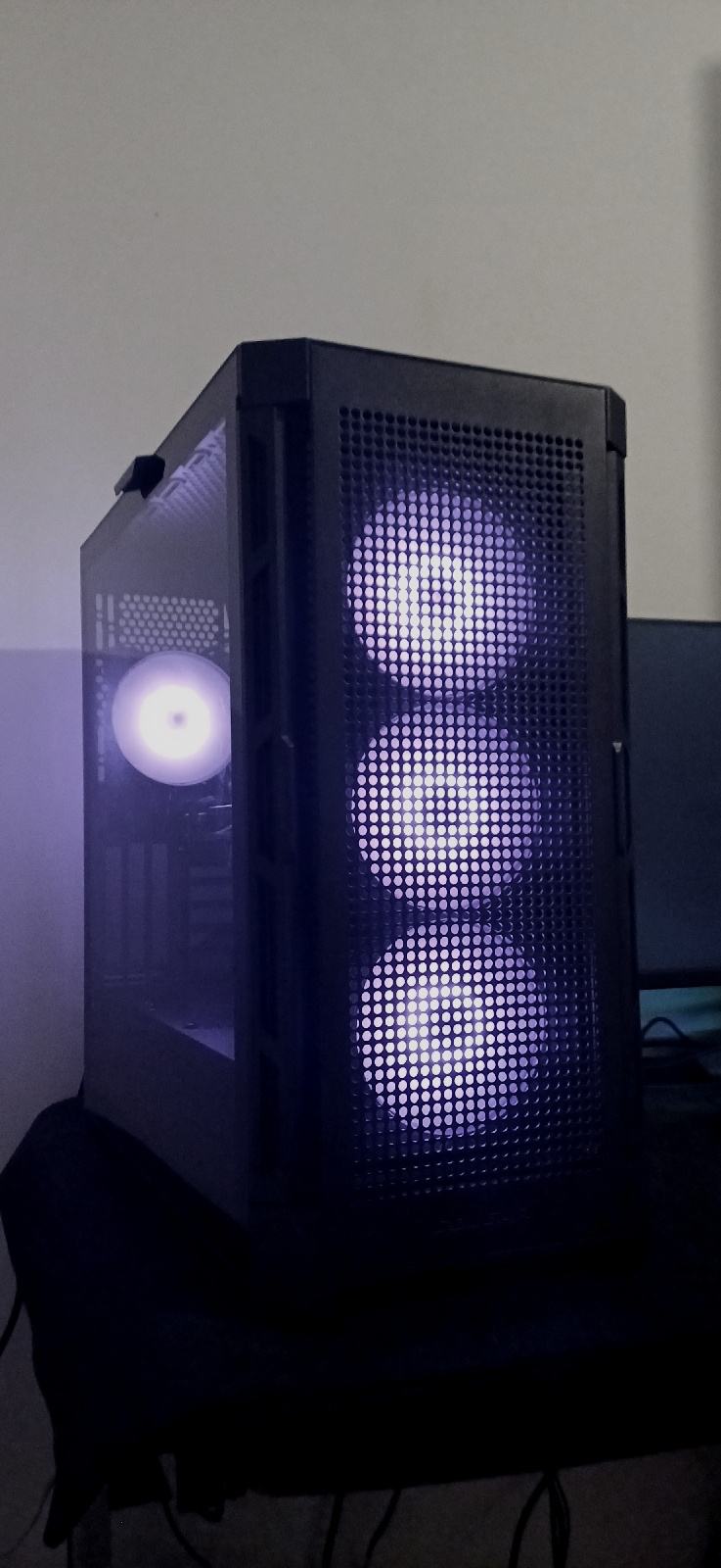 Novo! Gaming kompjuter, future proof