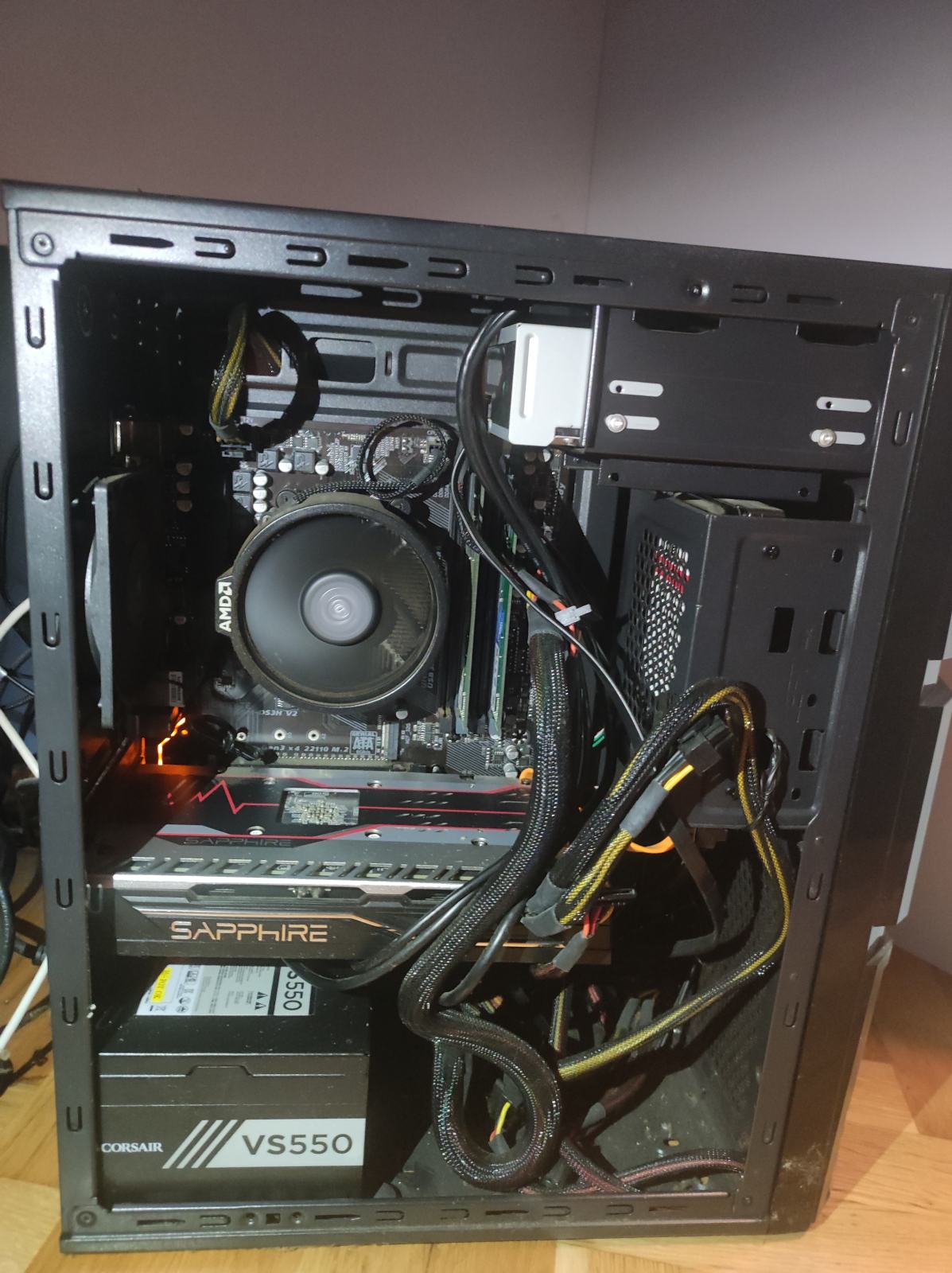 Gaming PC / AMD RX 570 / Ryzen 3 / SSD / HDD + Windows 10 PRO