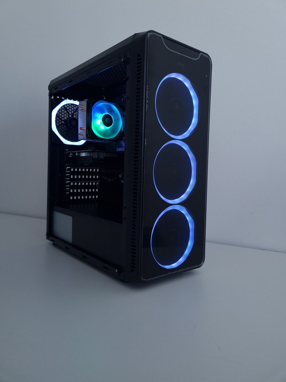 NOVO PC, AMD Ryzen 5 , SSD, RAM, Radeon RX 550 4GB - Račun / R1