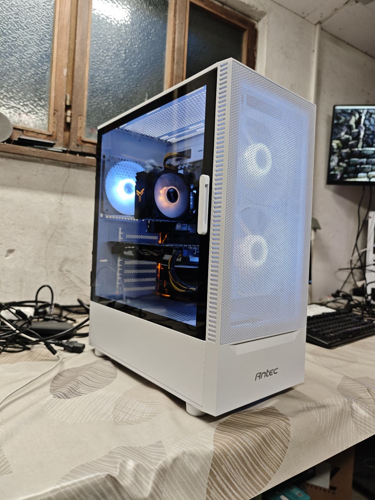 Gaming PC Intel i7 6700, Nvidia GTX 1070 8gb, 16 GB ddr4, ssd+ hard
