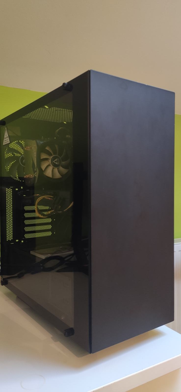 Gaming PC - Intel i7-7700, GTX 1660Ti, 16GB RAM, SSD, NZXT S340 Elite