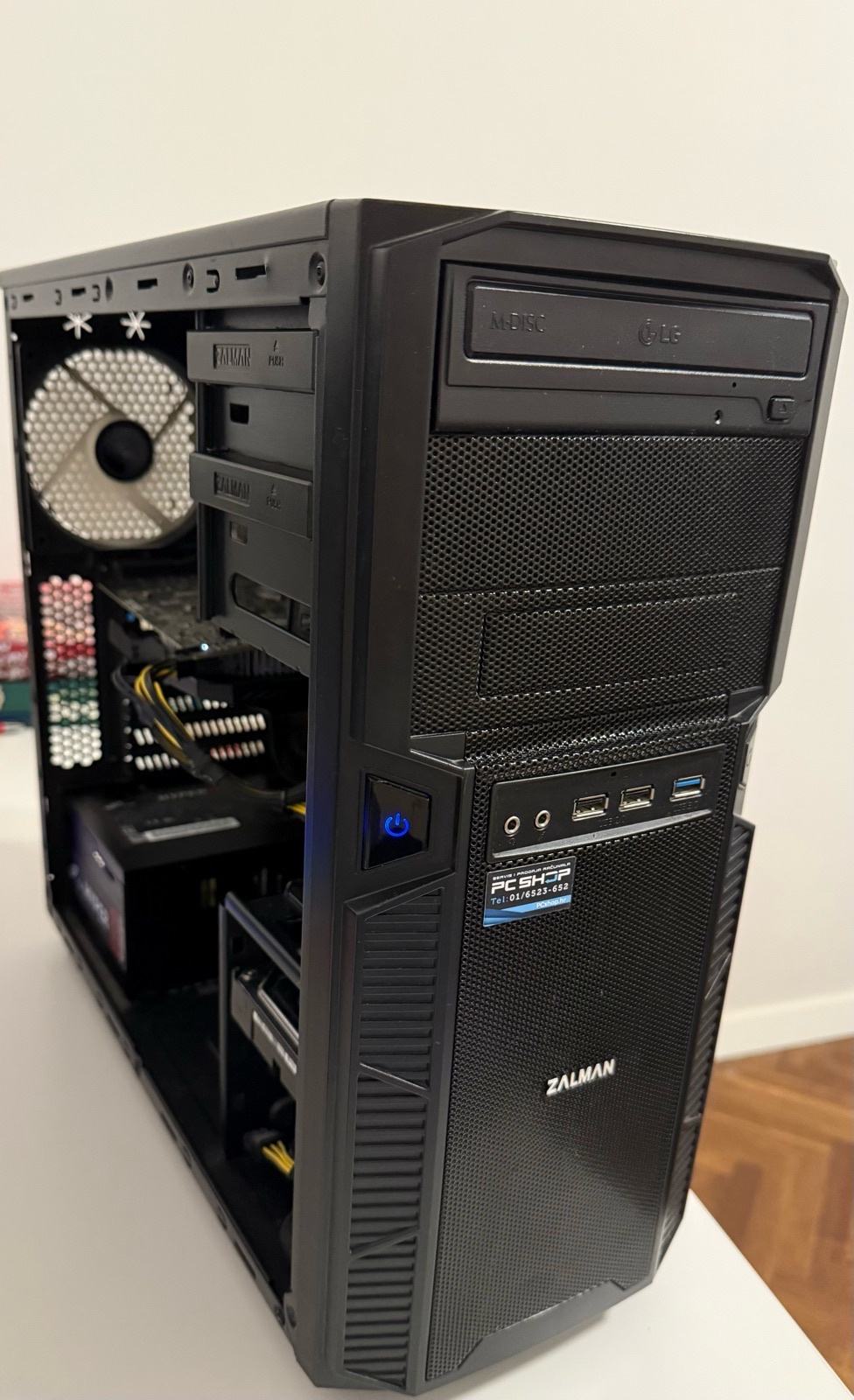 Gaming PC + komplet periferija