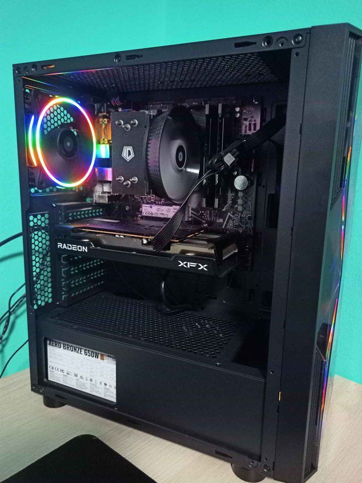 Gaming pc r5 5600, rx 6600 8gb