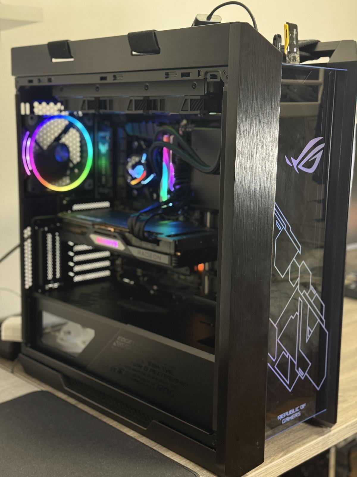 GAMING PC - ROG STRIX - HIGH END - Ryzen 7 7800X3D & RX7900XTX