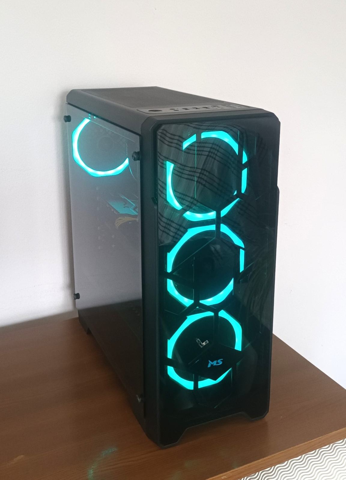 Gaming PC Ryzen 5 3600 * RX 5600-XT * 512GB NVMe SSD * 16GB DDR4