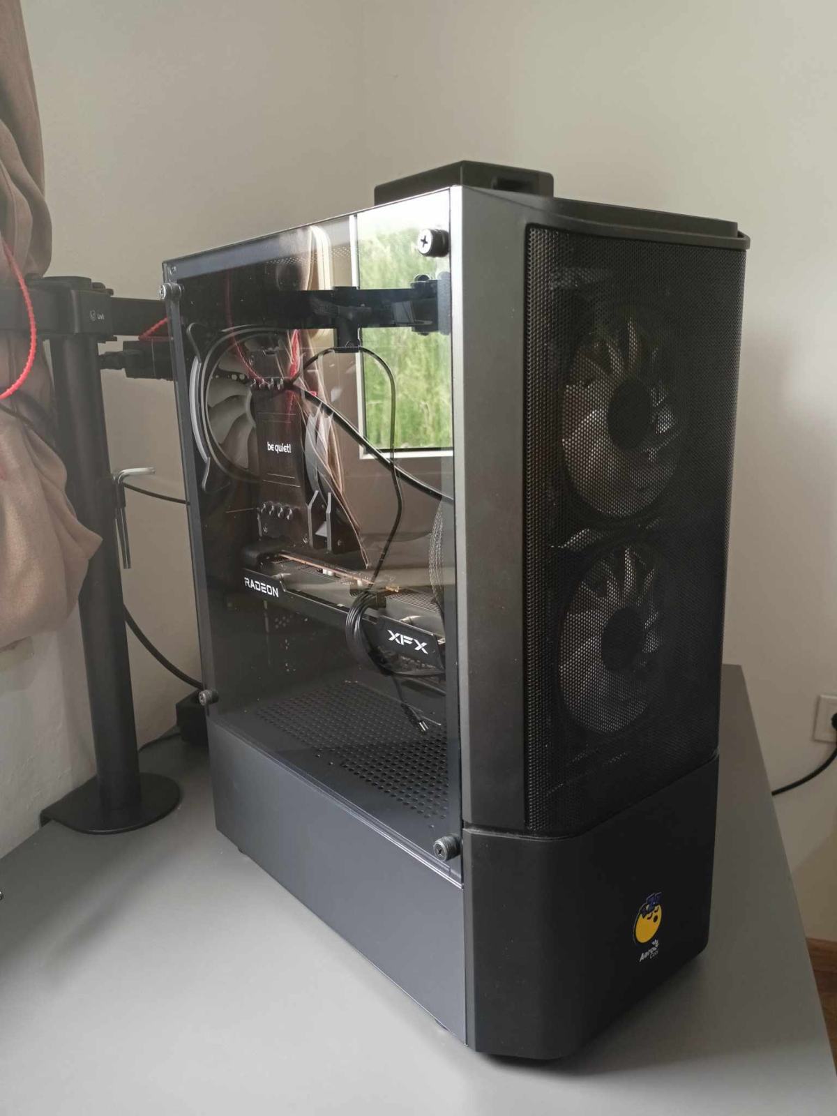 Gaming PC XFX RX6600 / R5 3600 / 1tb SSD