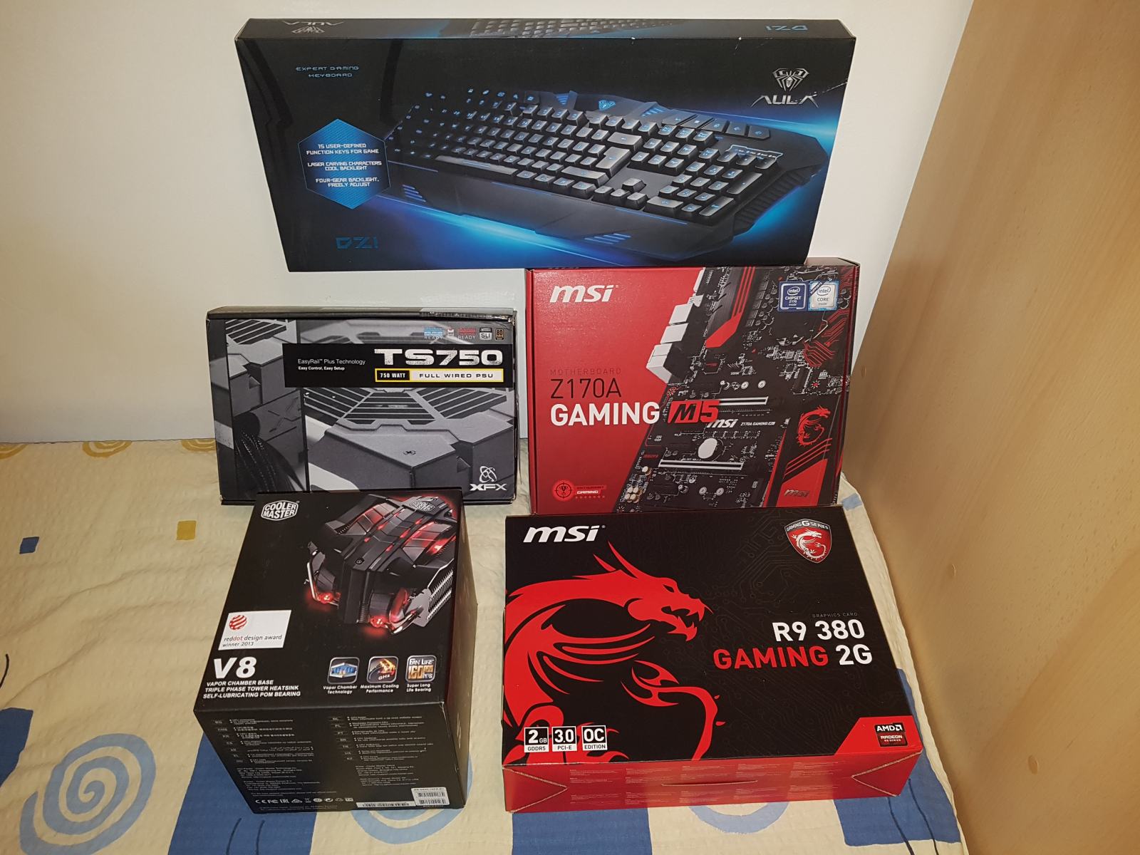 HITNO!! Gaming računalo + monitor + tipkovnica + miš