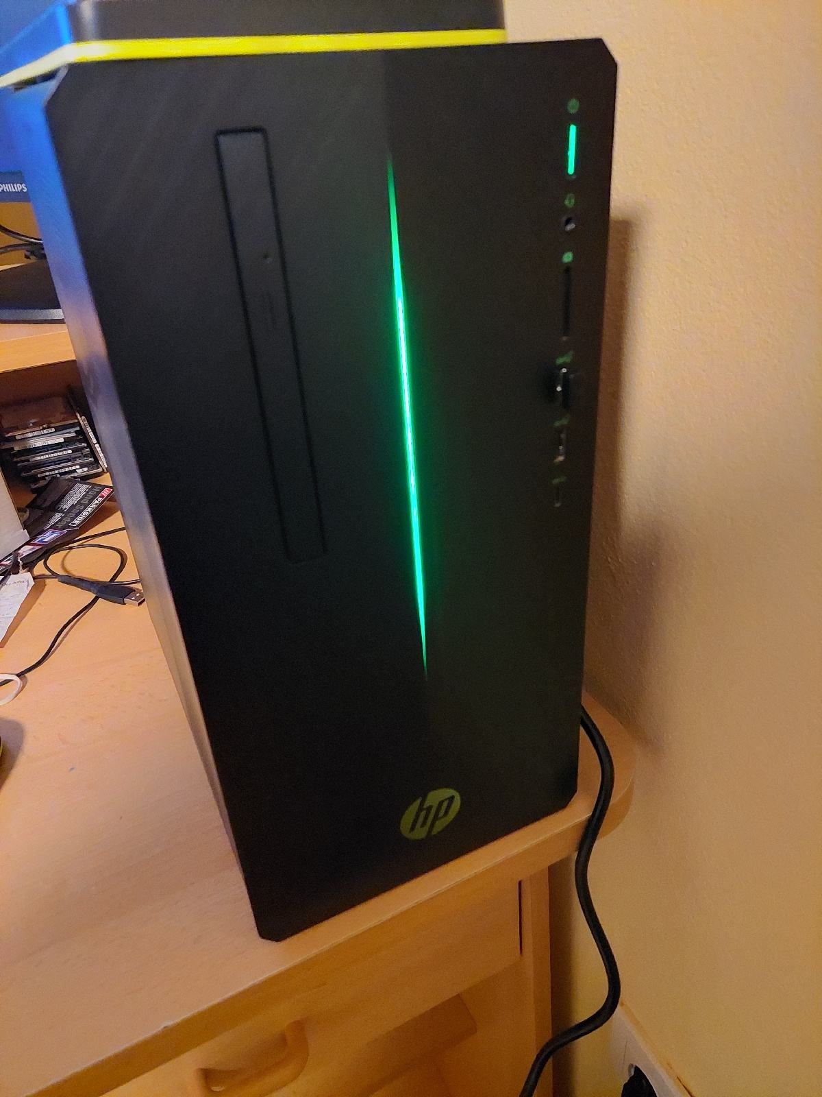 HP Pavilion mini pc amd 2200g, 8gb/1tb ssd,gtx 1060,dvd, w11,wlan,bt
