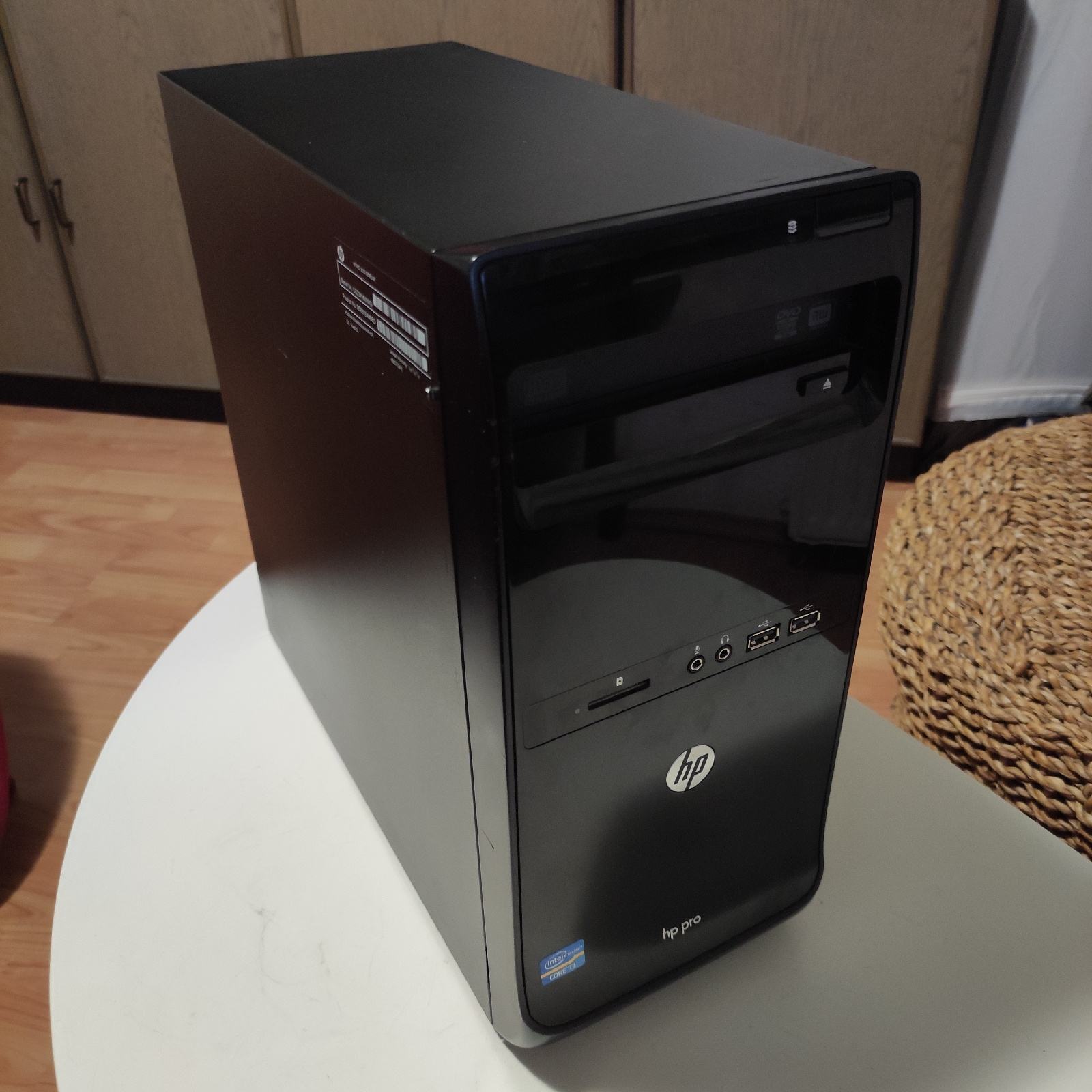 HP Pro 3500 Series - Intel Core i3/6GB/WiFi/250GB/Windows 11