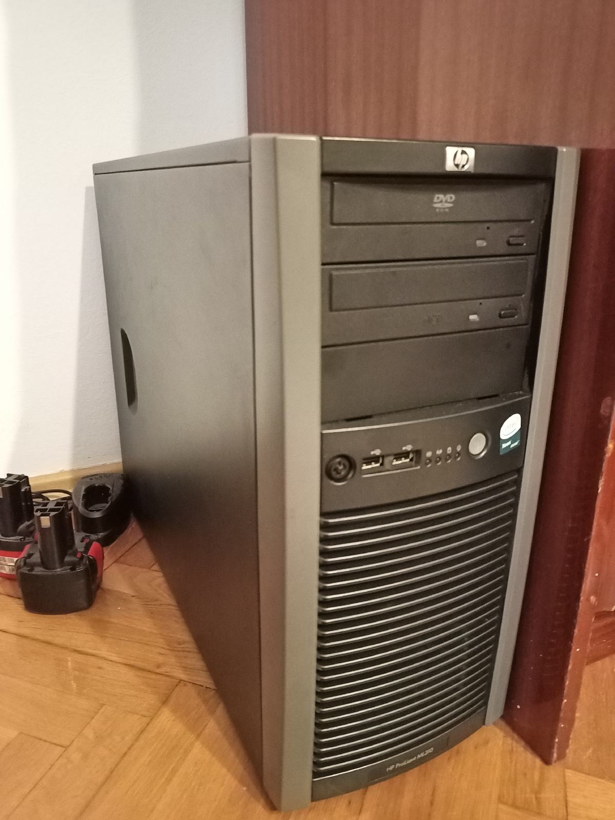 Hp ProLiant ML-310